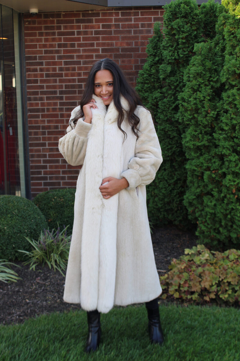 Z00149crop - Alaskan Fur